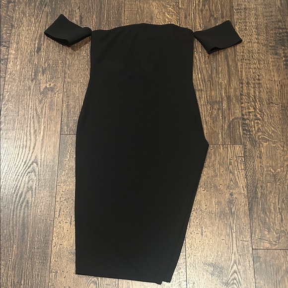 PrettyLittleThing | Dresses | Prettylittlething Black Cuff Detail Side ...